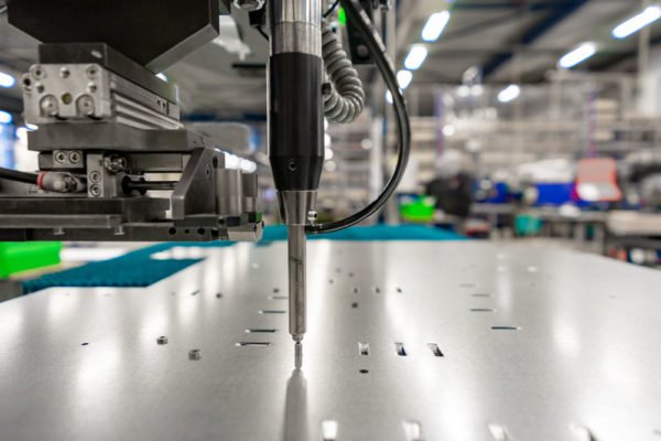 PEM Inserts en Inpersmoeren - PEMSERT - Contour